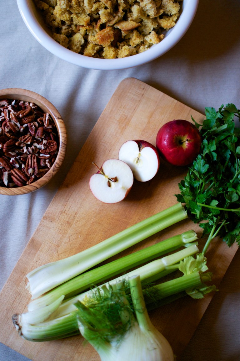Slow Cooker Apple, Fennel, and Pecan Cornbread Dressing (Gluten Free ...